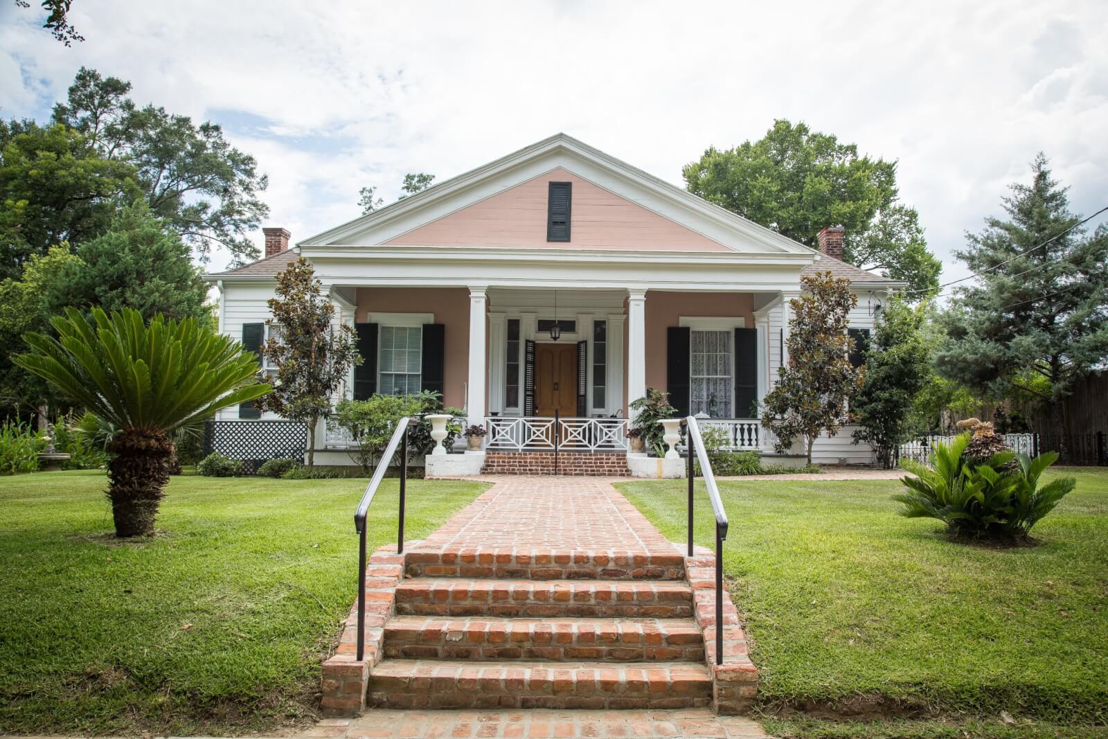 Stone Gallery – Visit Natchez